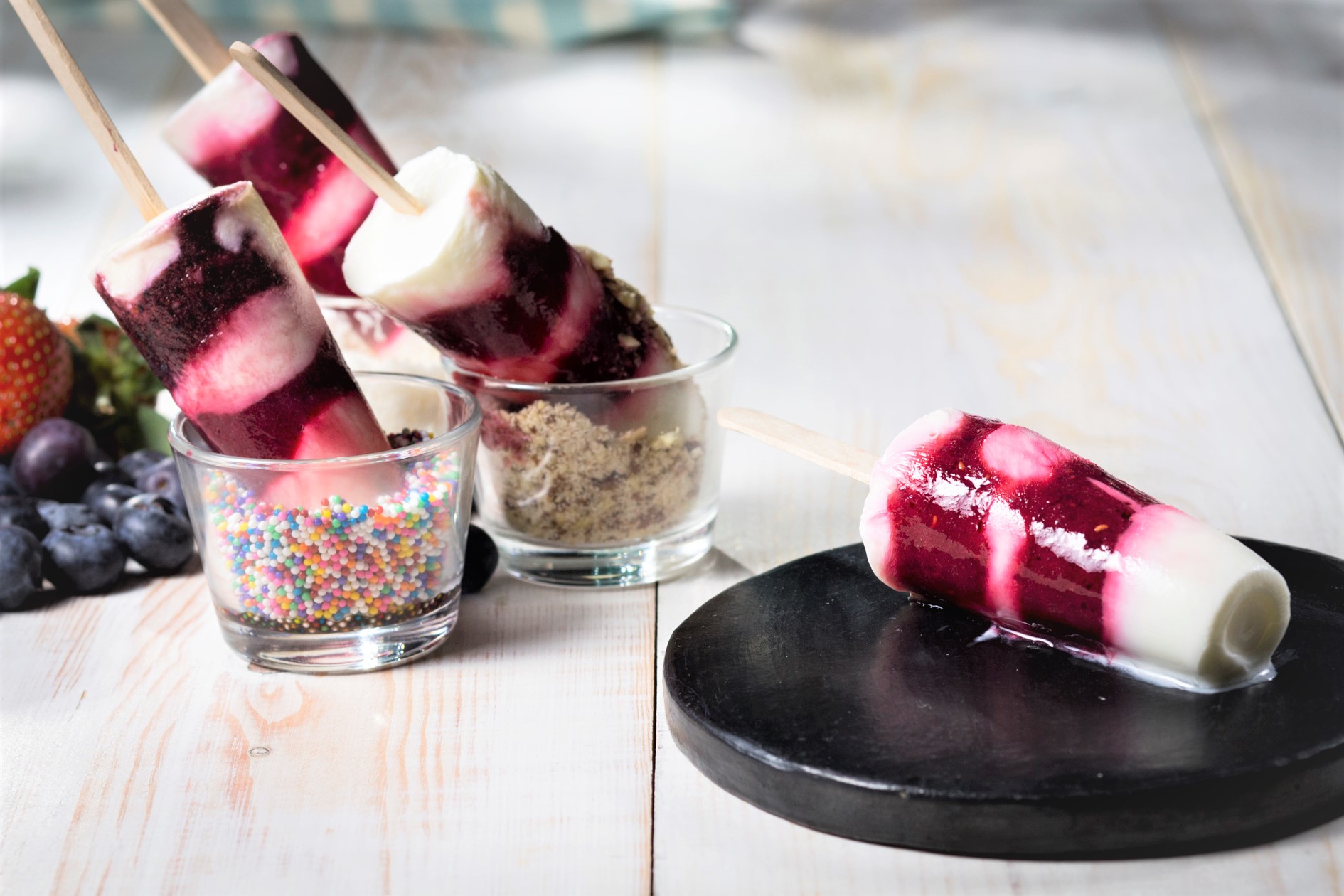 Raspberry & Vanilla Yogurt Ripples - Onken Onken